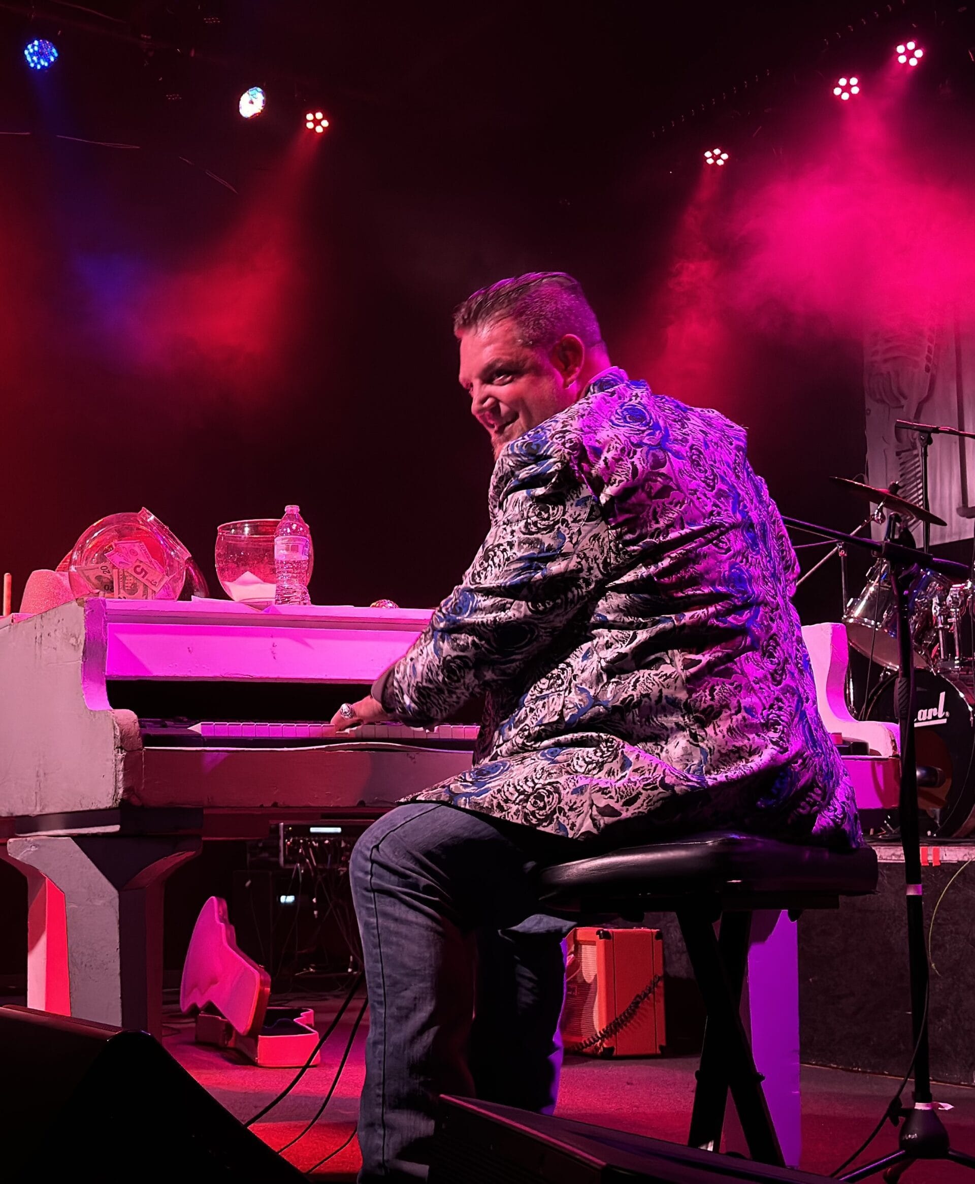 Home - Dueling Pianos Official